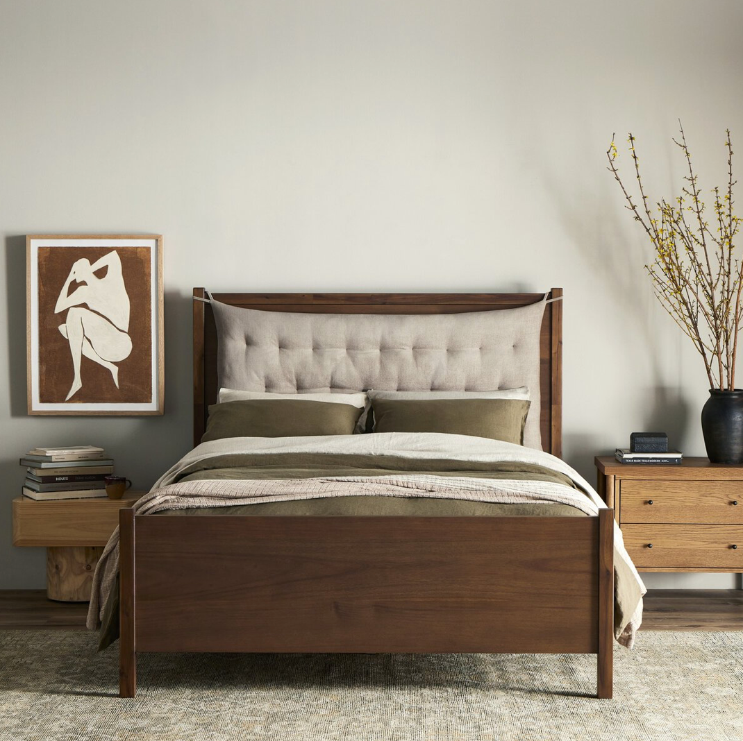 The Sully Bed – Ivy & Stone